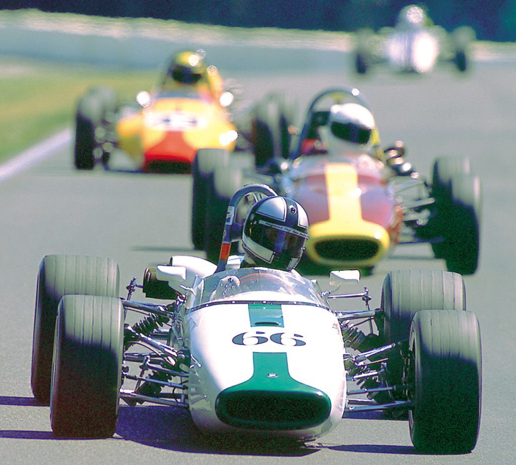 SVRA U.S. Vintage Grand Prix (2002) - Recap & Photo Gallery