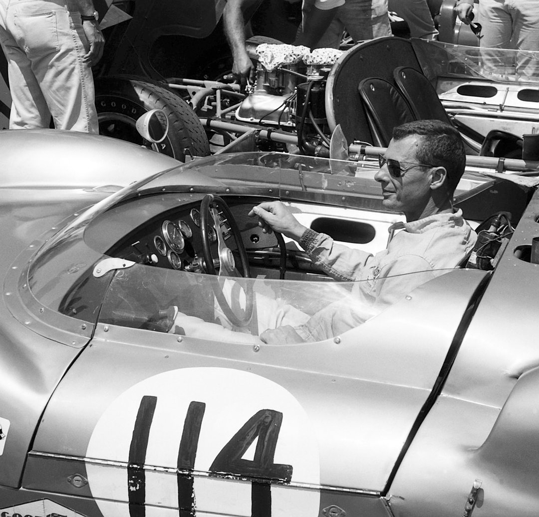 Bob Holbert Passes Away