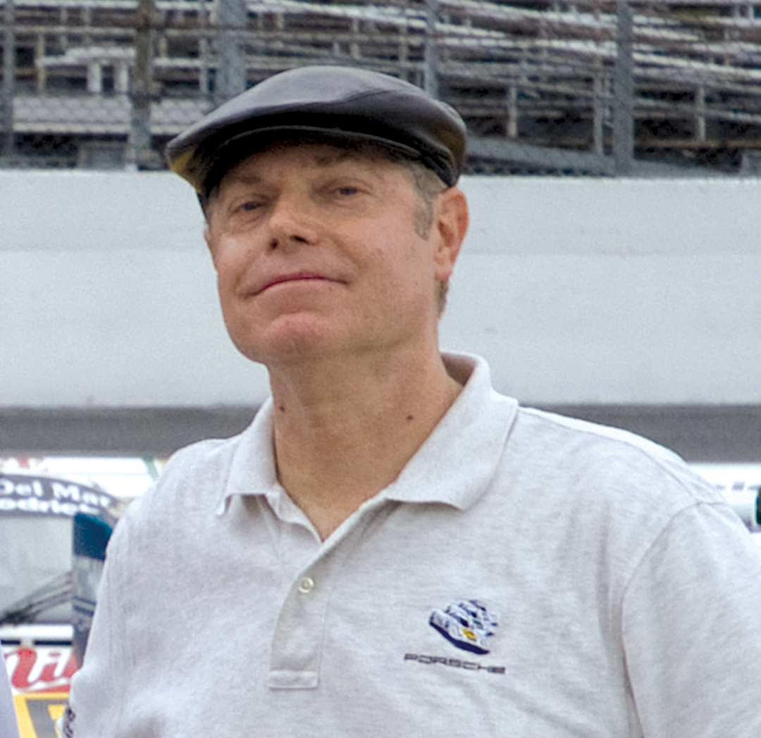 Bob Carlson Loses Fight with Cancer