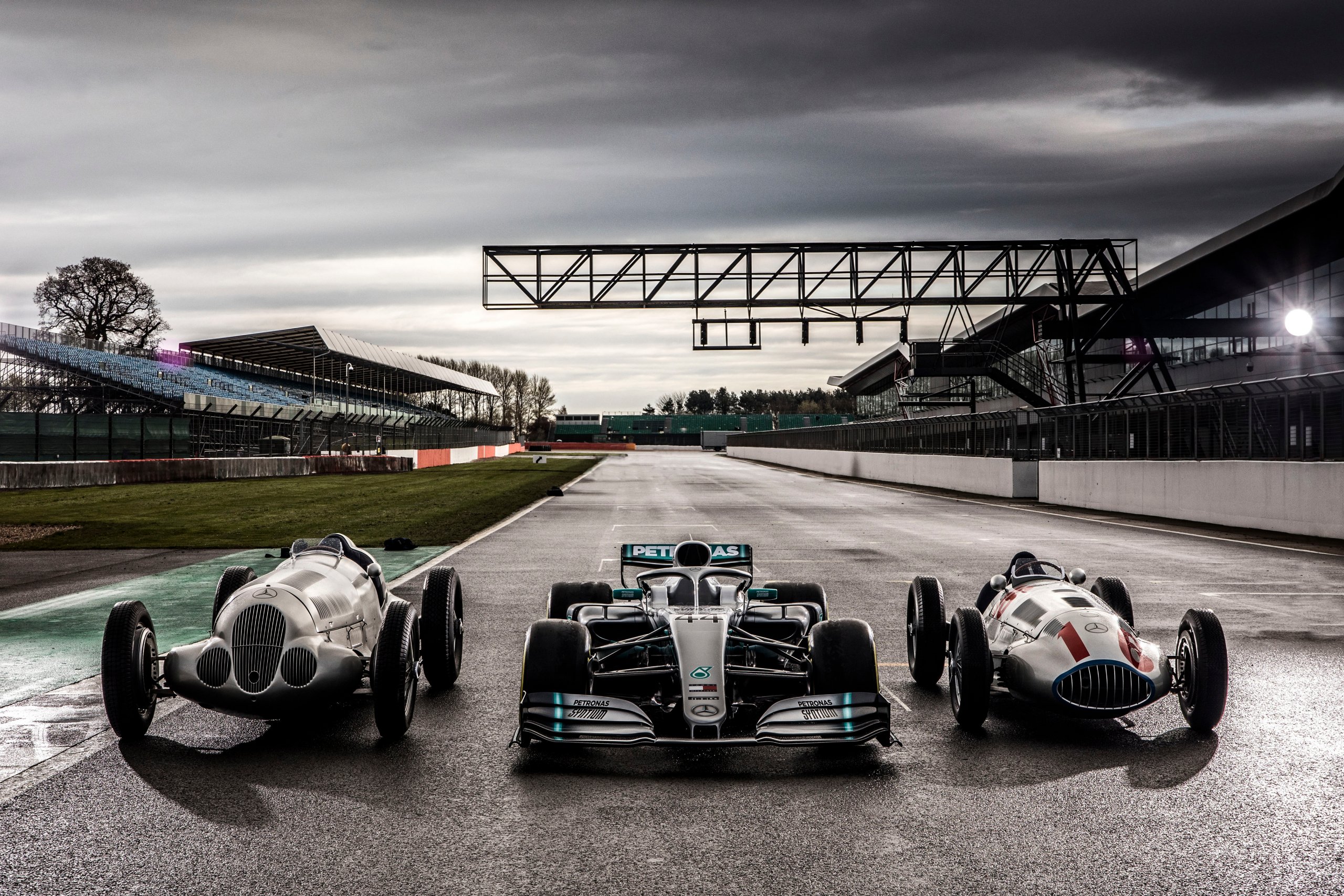 The Silver Arrows - The Story