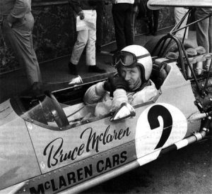 McLaren M7A