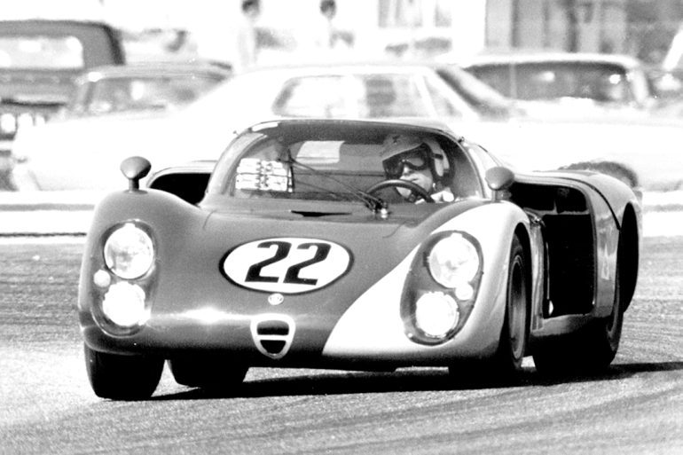 1968 Alfa Romeo T33/2 - Daytona Rising
