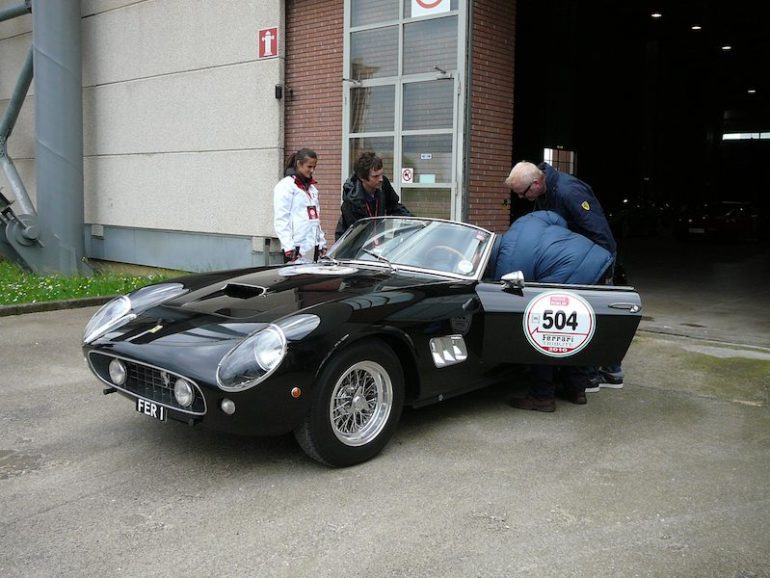 Ferrari Tribute to Mille Miglia 2010 - Photo Gallery and Video