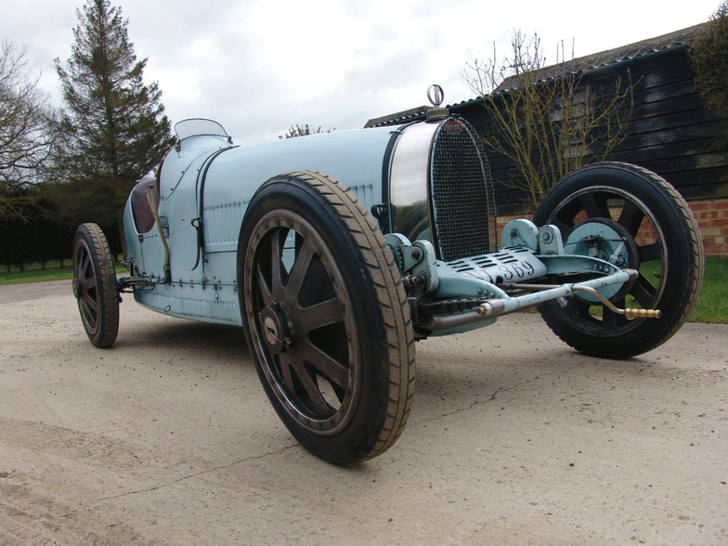 1925 Bugatti Type 39 - Natural Born Thriller