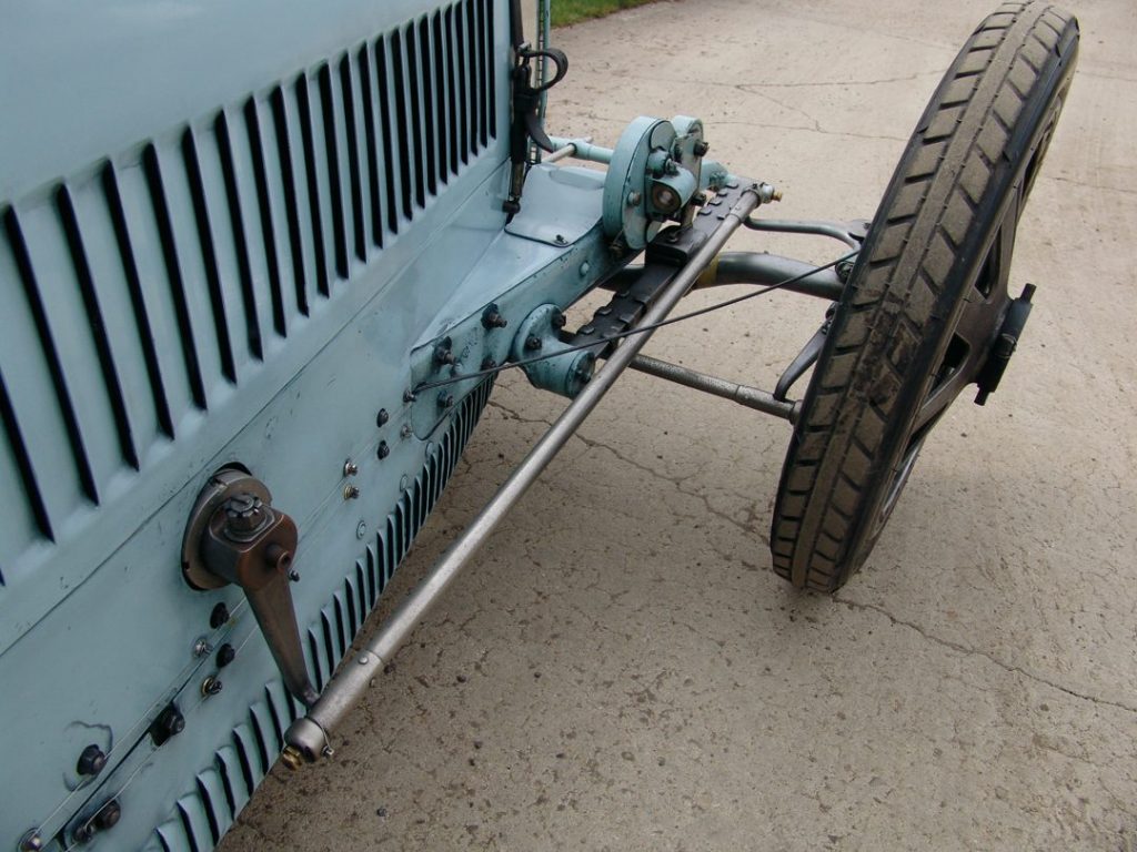 1925 Bugatti Type 39 - Natural Born Thriller