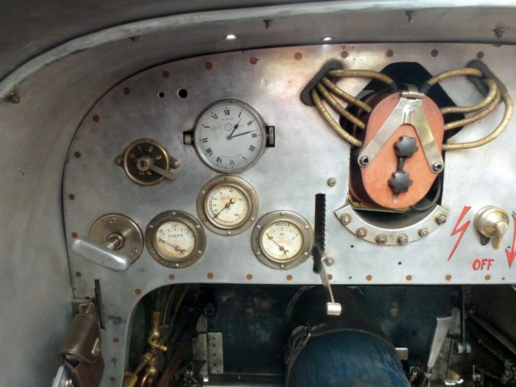 1925 Bugatti Type 39 - Natural Born Thriller