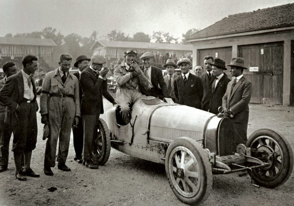 1925 Bugatti Type 39 - Natural Born Thriller