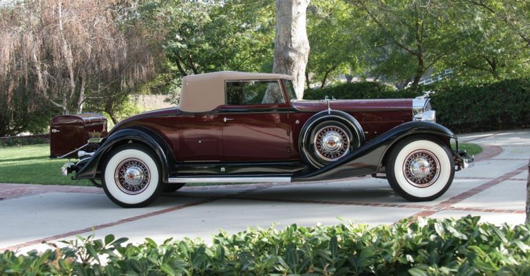 1933 Packard Super Eight