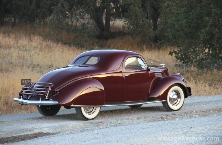 1937 Lincoln Zephyr - Teardrops in the Wind