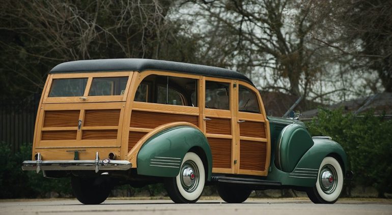 Woody Wagons: Crafted Elegance and Americana
