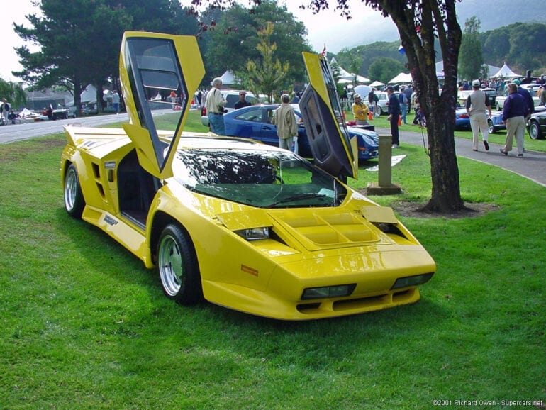 1991 Vector W8 Image Gallery