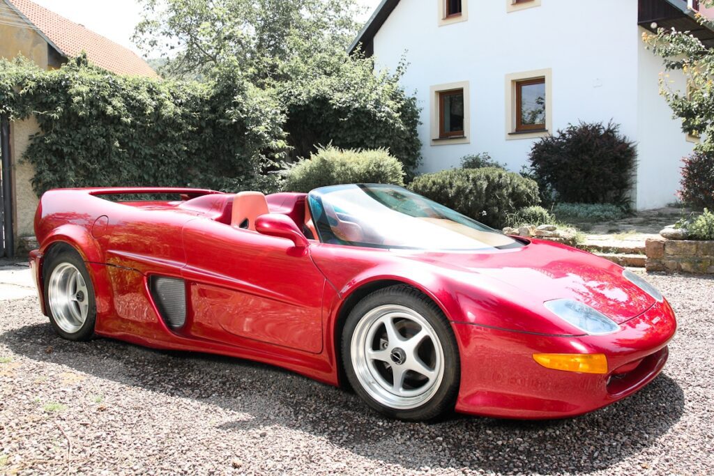 2000s Cars - The Ultimate Guide