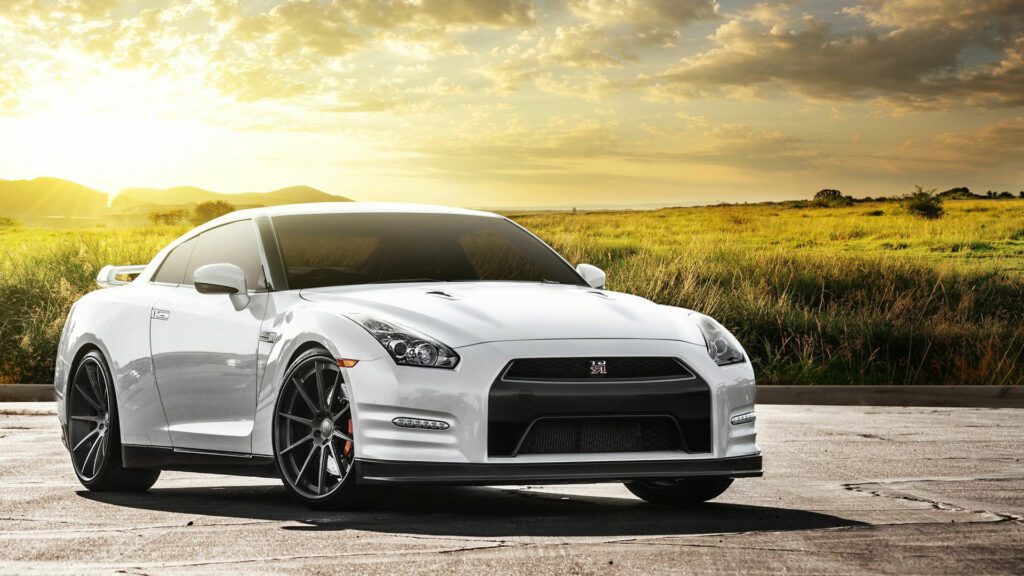 2014 Nissan GT-R Image Gallery