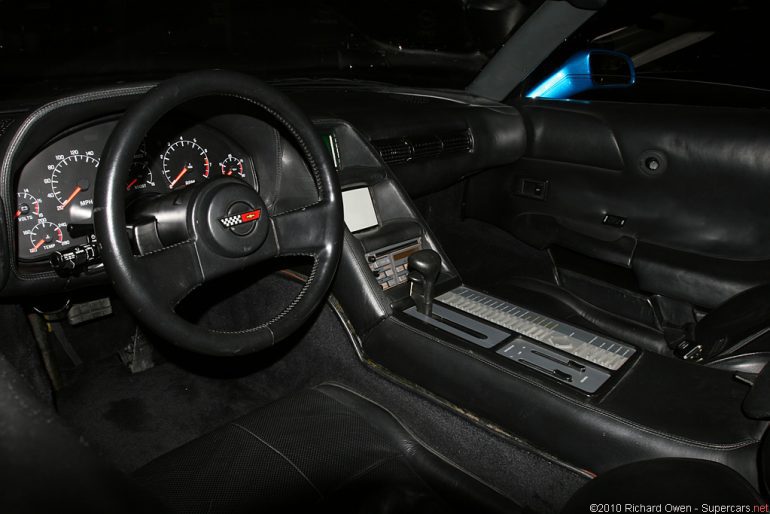 1990 Chevrolet Corvette CERV III Concept Image Gallery