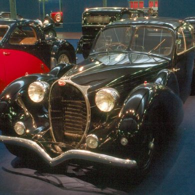 Bugatti Model Guides (Concept Cars) Archives - Supercars.net