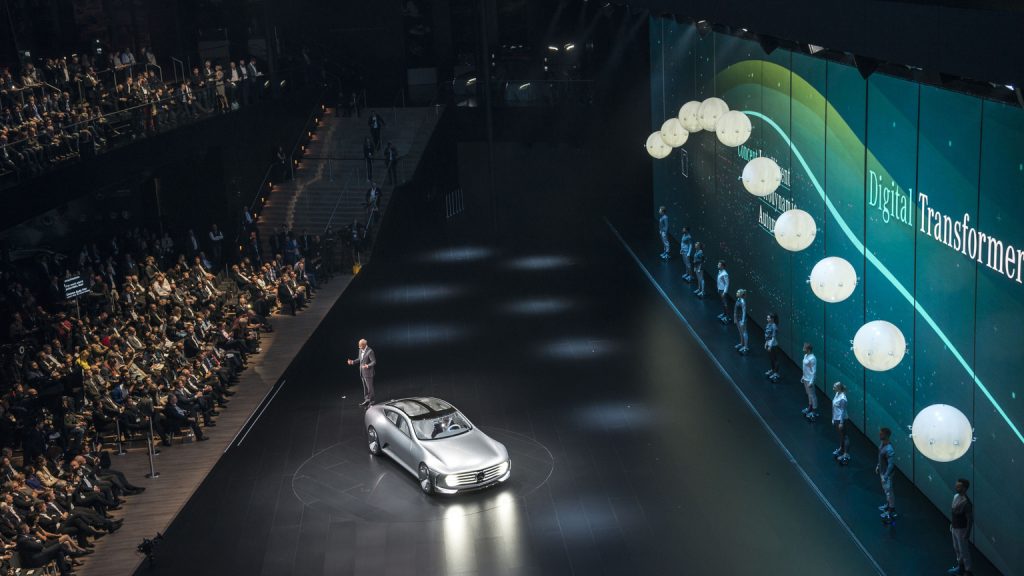 2015 Mercedes-Benz Concept IAA Image Gallery