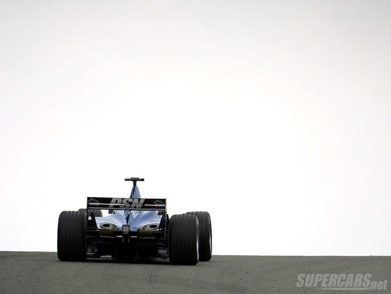 2001 Prost AP04