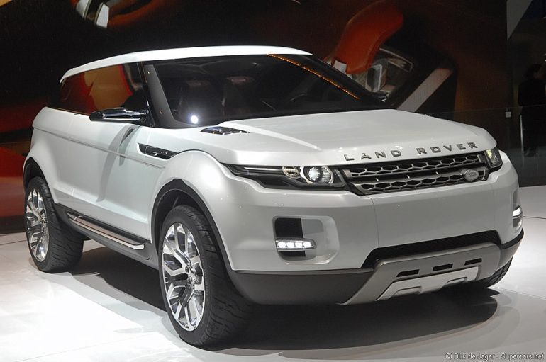 2008 Land Rover LRX Concept Image Gallery
