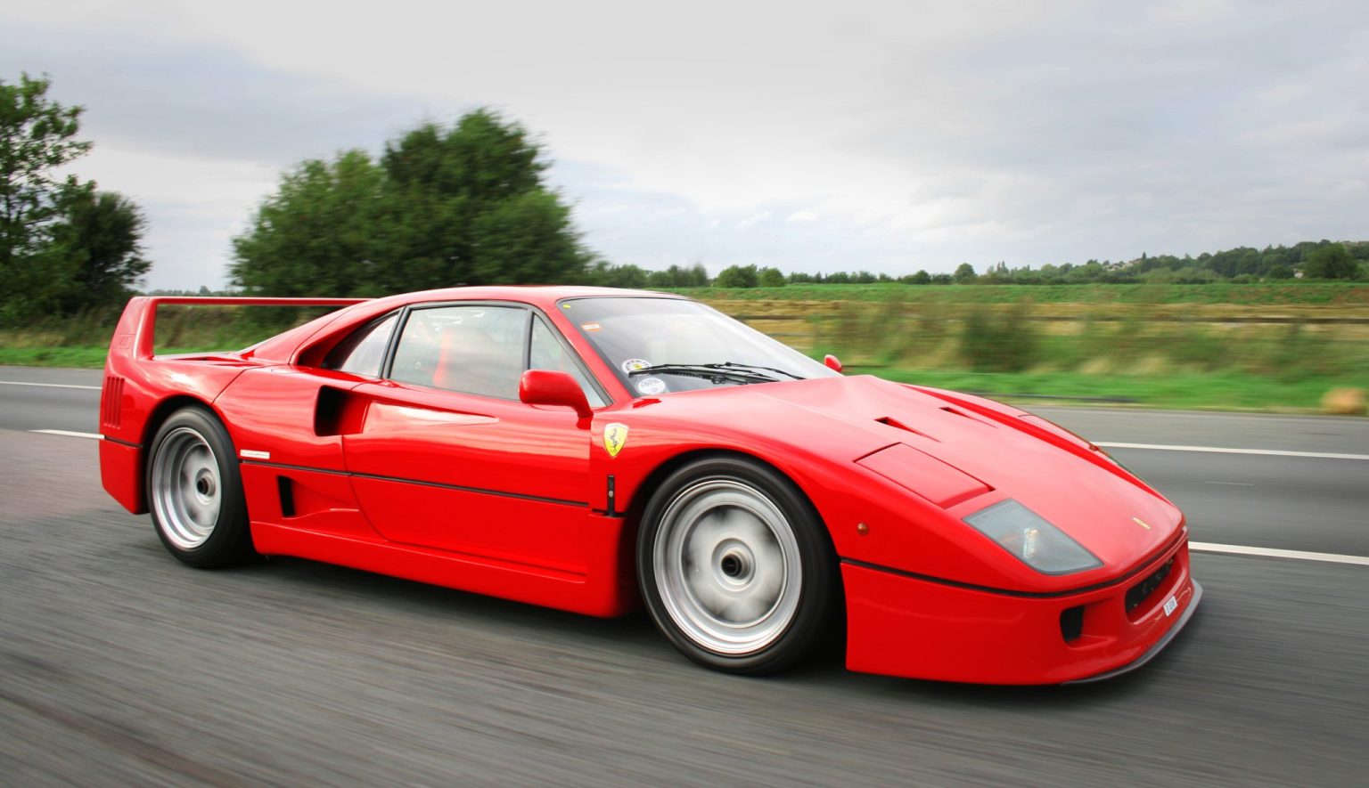 Ferrari F40 - The Ultimate Guide