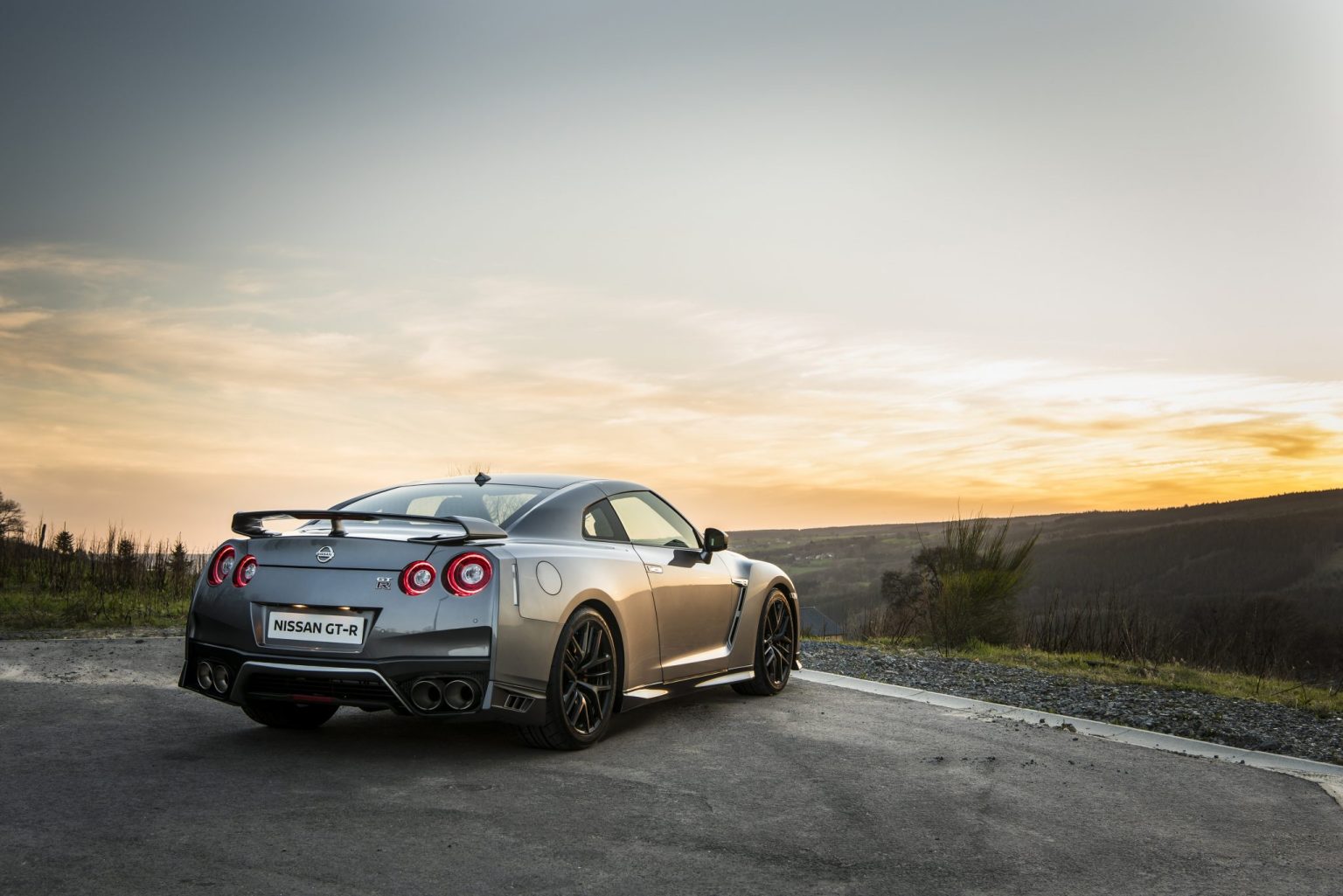 2017 Nissan GT-R Premium Review