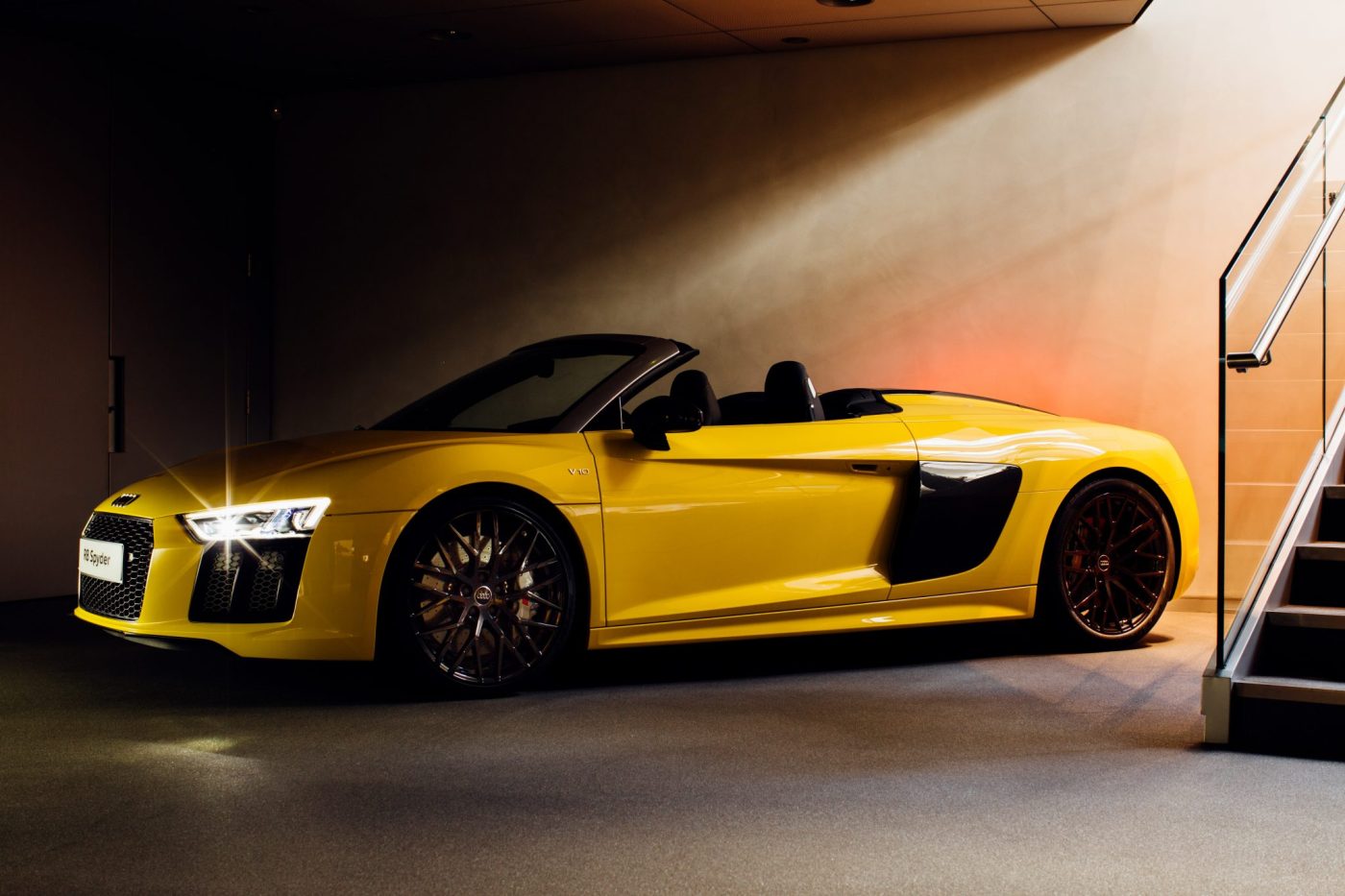 2016 Audi R8 Spyder Review