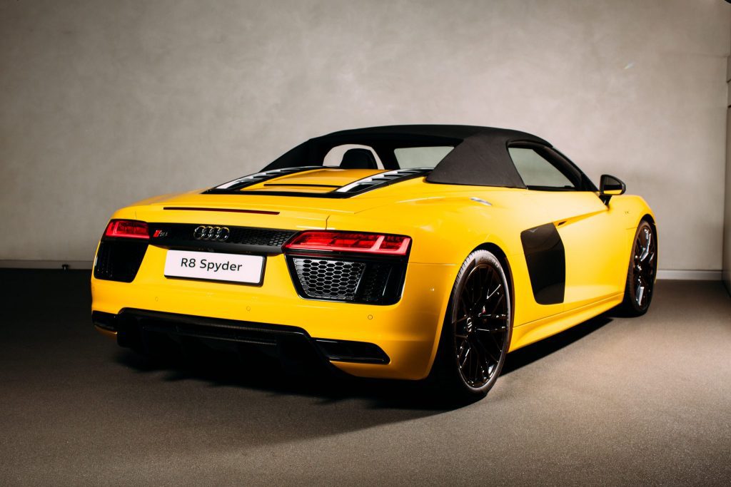 2016 Audi R8 Spyder Review