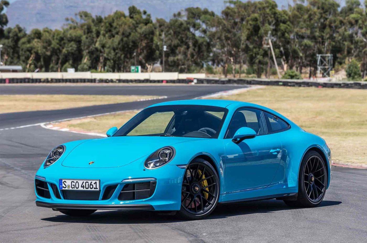 2017 Porsche 911 Carrera GTS