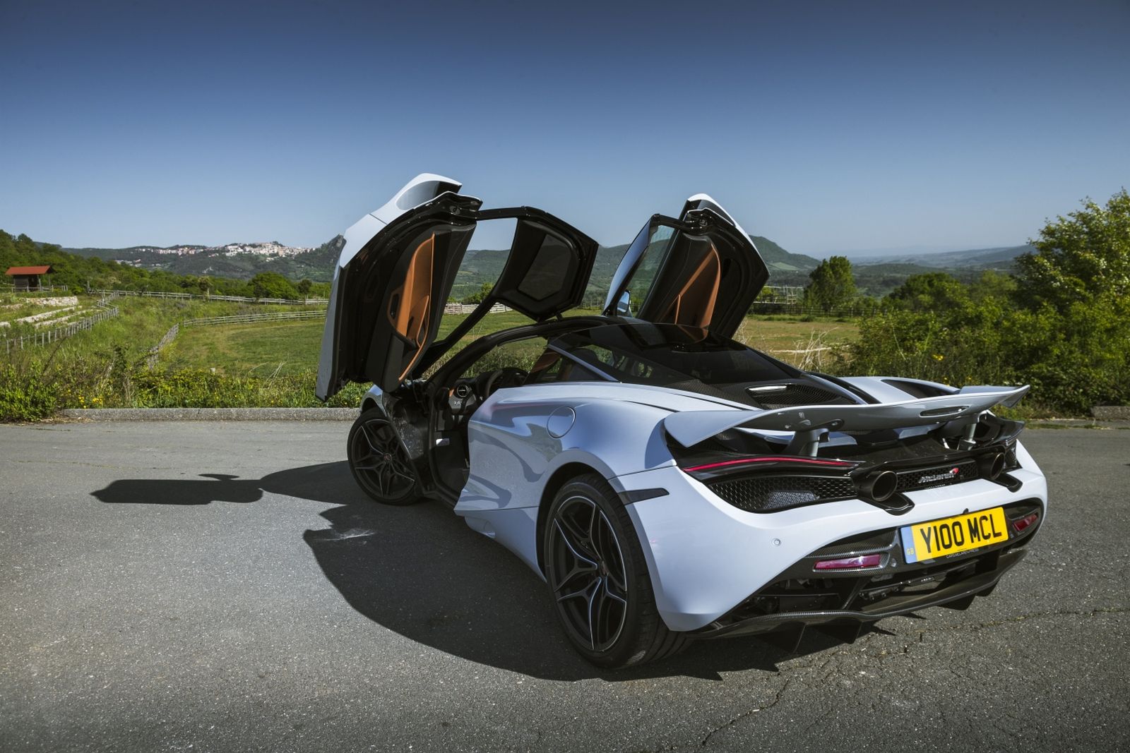 McLaren 720S Photo Image Gallery