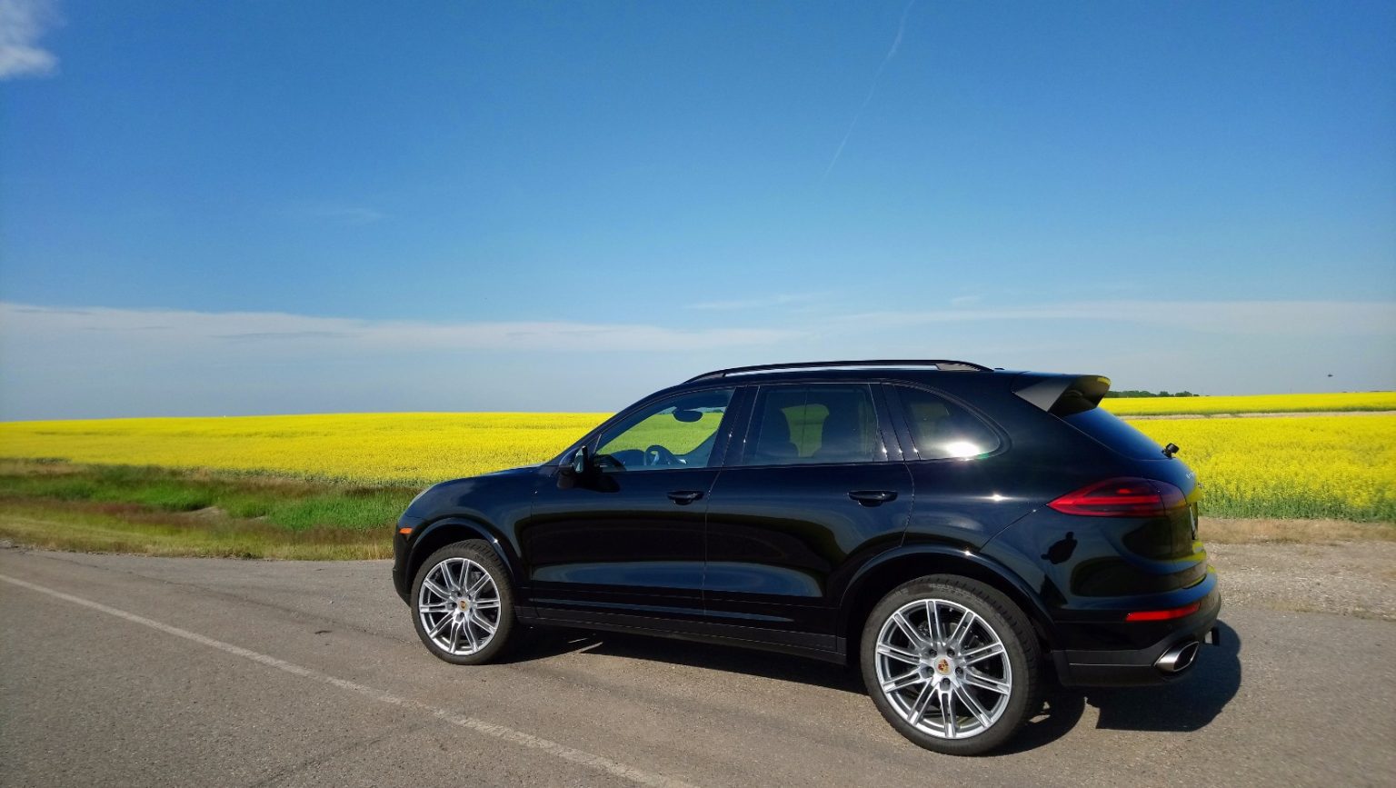 2017 Porsche Cayenne Platinum Edition 3.6L V6 Review