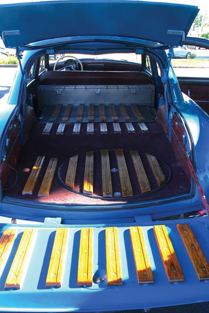 1953 Kaiser Traveler: America’s First Hatchback?