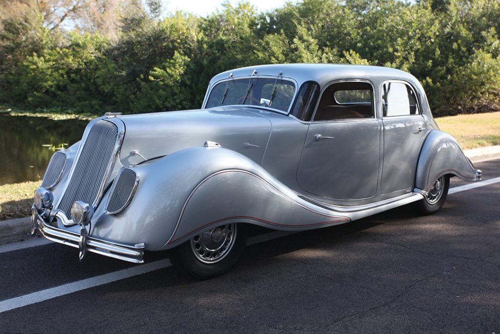 Panhard Dynamic - Oh So Deco!