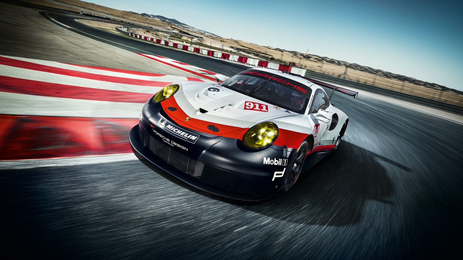2018 Porsche 911 RSR - Porsche’s Mid-engined 911 Race Car2018 Porsche ...