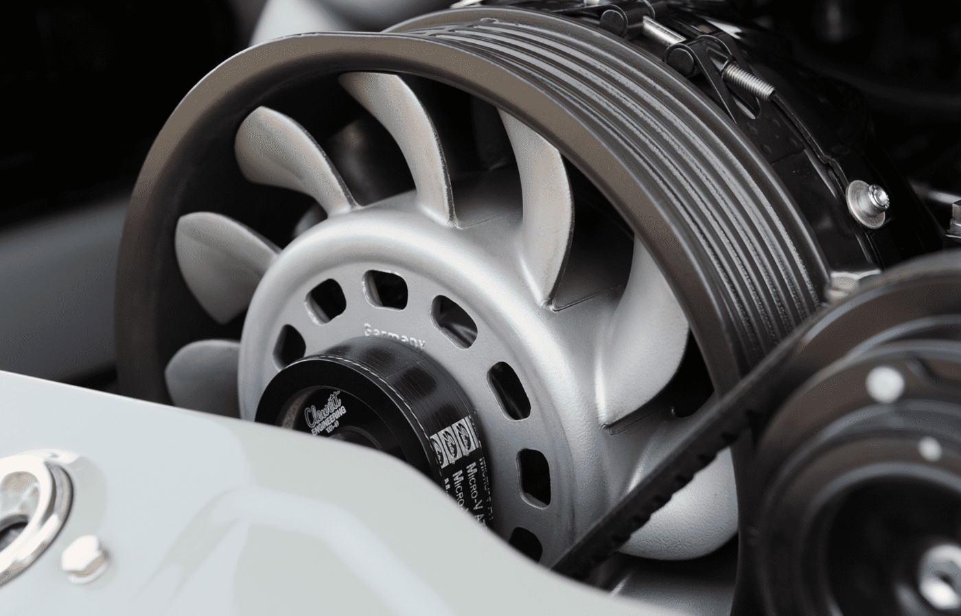 Singer Engine 16 | | SuperCars.net