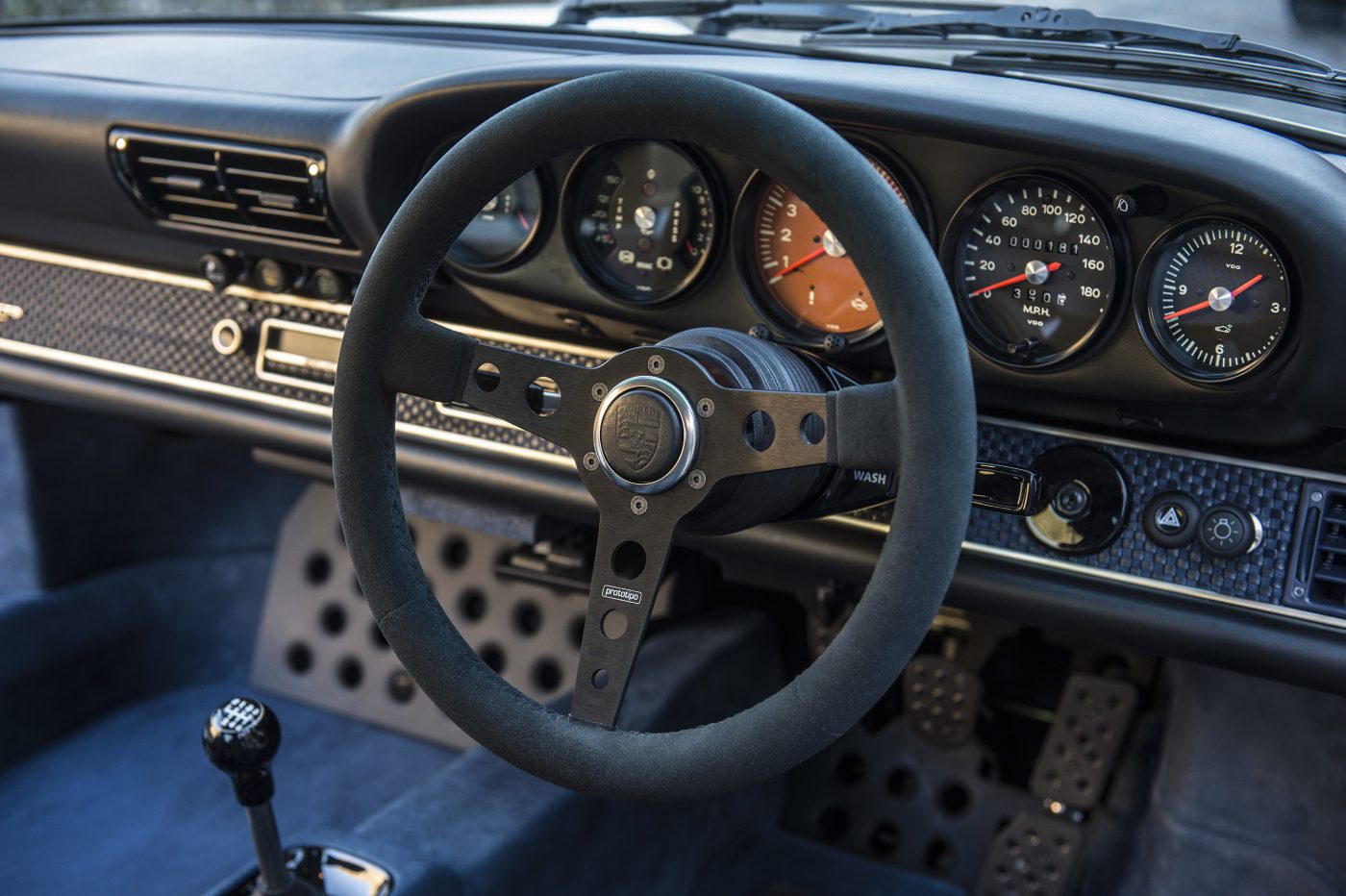 Singer Interior 2 | | SuperCars.net