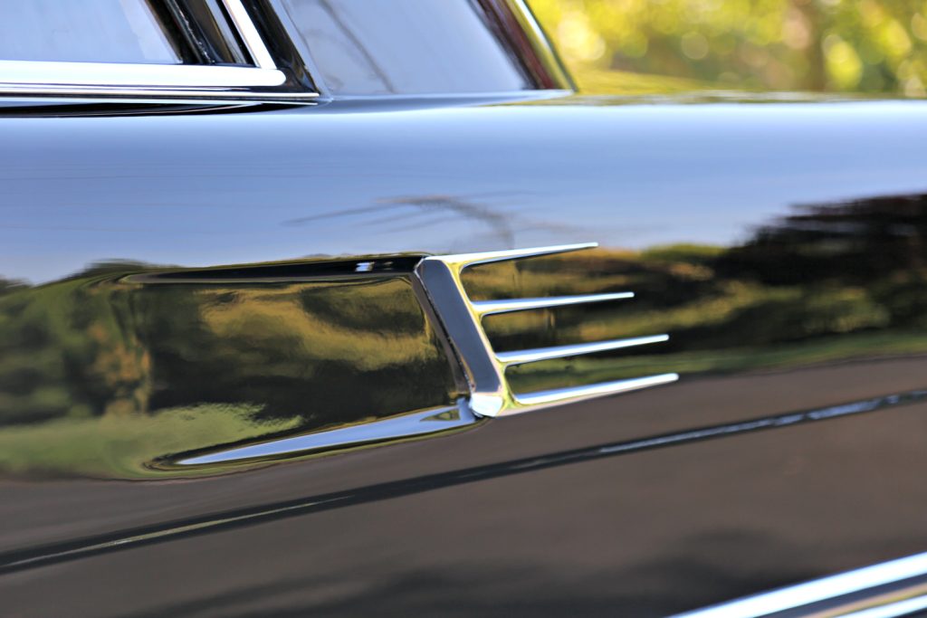 Red Flag for China’s Elite - 1965 CA 72 & 1974 CA 770 Hongqi