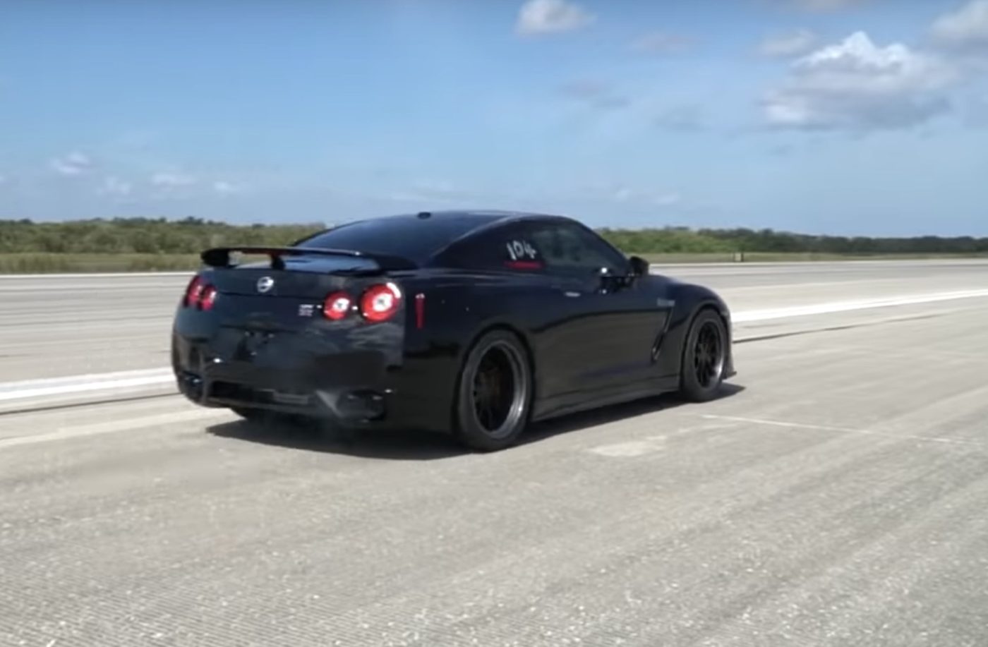 Watch This Modified Nissan GT-R Stroll Up to 235 MPH Like It's Nothing
