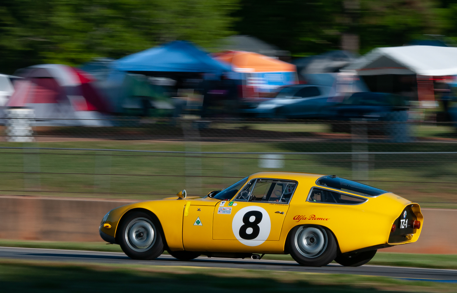8 Joe Colasacco 63 Alfa Romeo TZ1 | | SuperCars.net