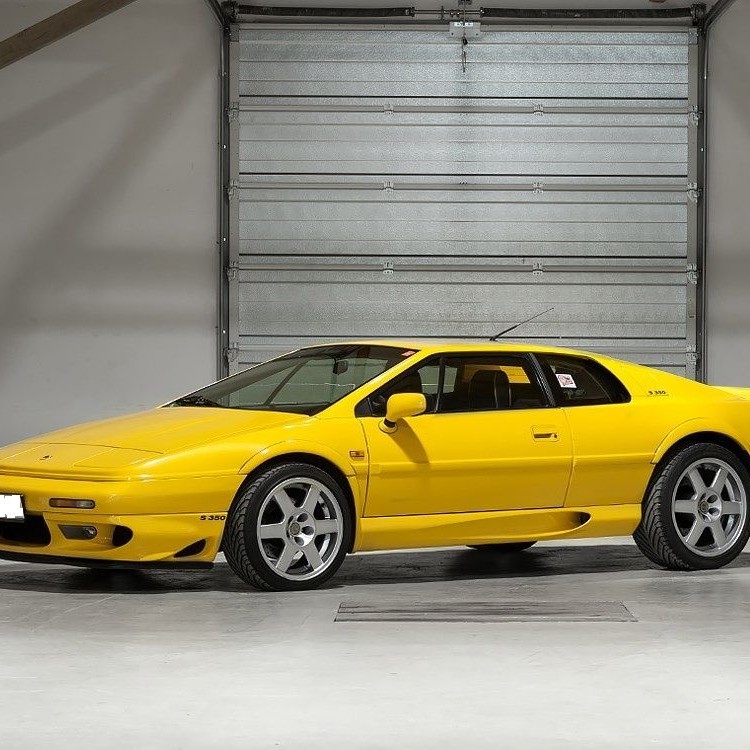 Lotus Esprit - The Ultimate Guide