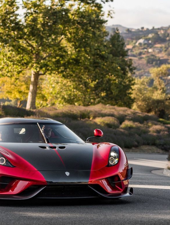 Koenigsegg - Current Lineup (Reviews, Prices & Our Top Picks)