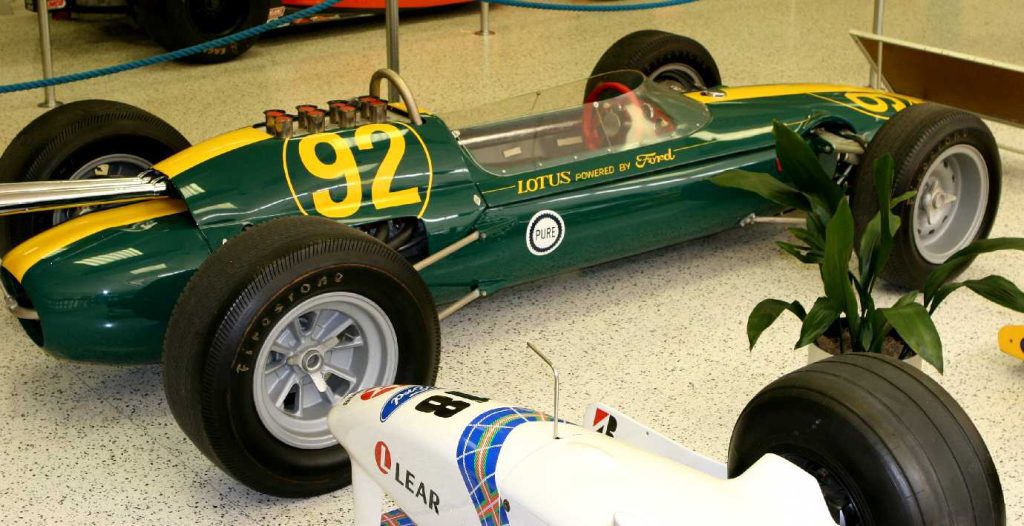 Lotus_29_at_the_Indianapolis_Motor_Speedway_Museum | | SuperCars.net