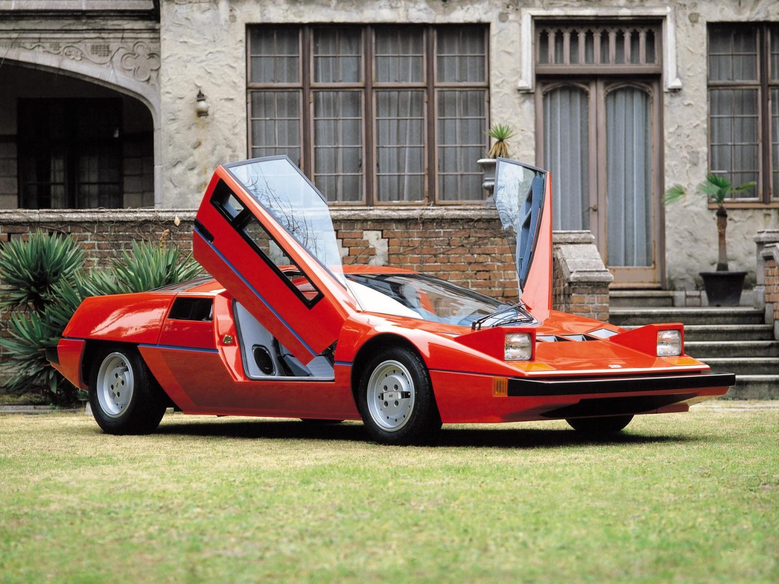 The 30 Worst Cars Ever Made - Truly Horrible