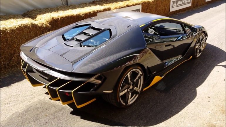 5 Minutes Of Lamborghini Centenario Awesomeness | SuperCars.net