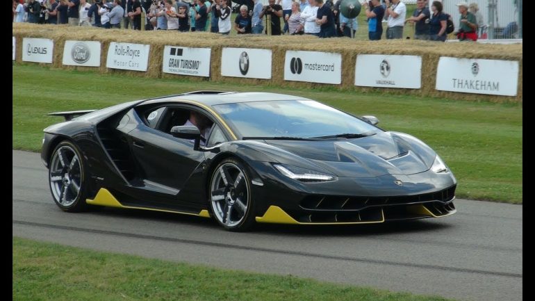 5 Minutes Of Lamborghini Centenario Awesomeness | SuperCars.net