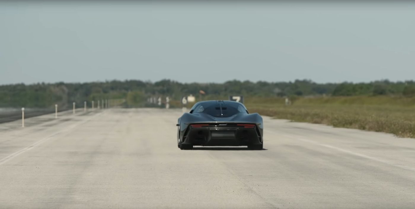 Watch A McLaren Speedtail Go V-Max | SuperCars.net