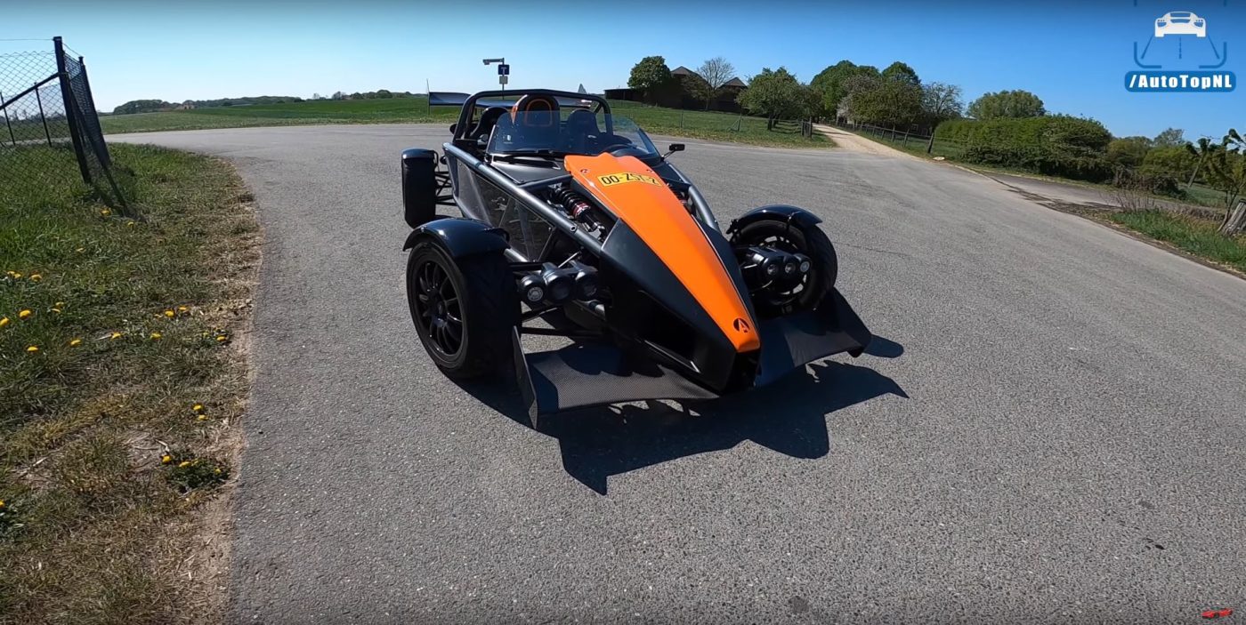 AutoTopNL Drives An Ariel Atom Mk 3.5 | SuperCars.net