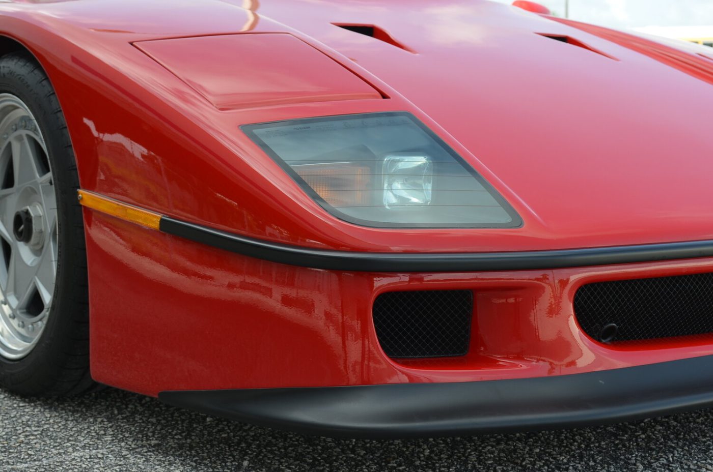 One Of The Finest Ferrari F40's In The USA Is For Sale | SuperCars.net