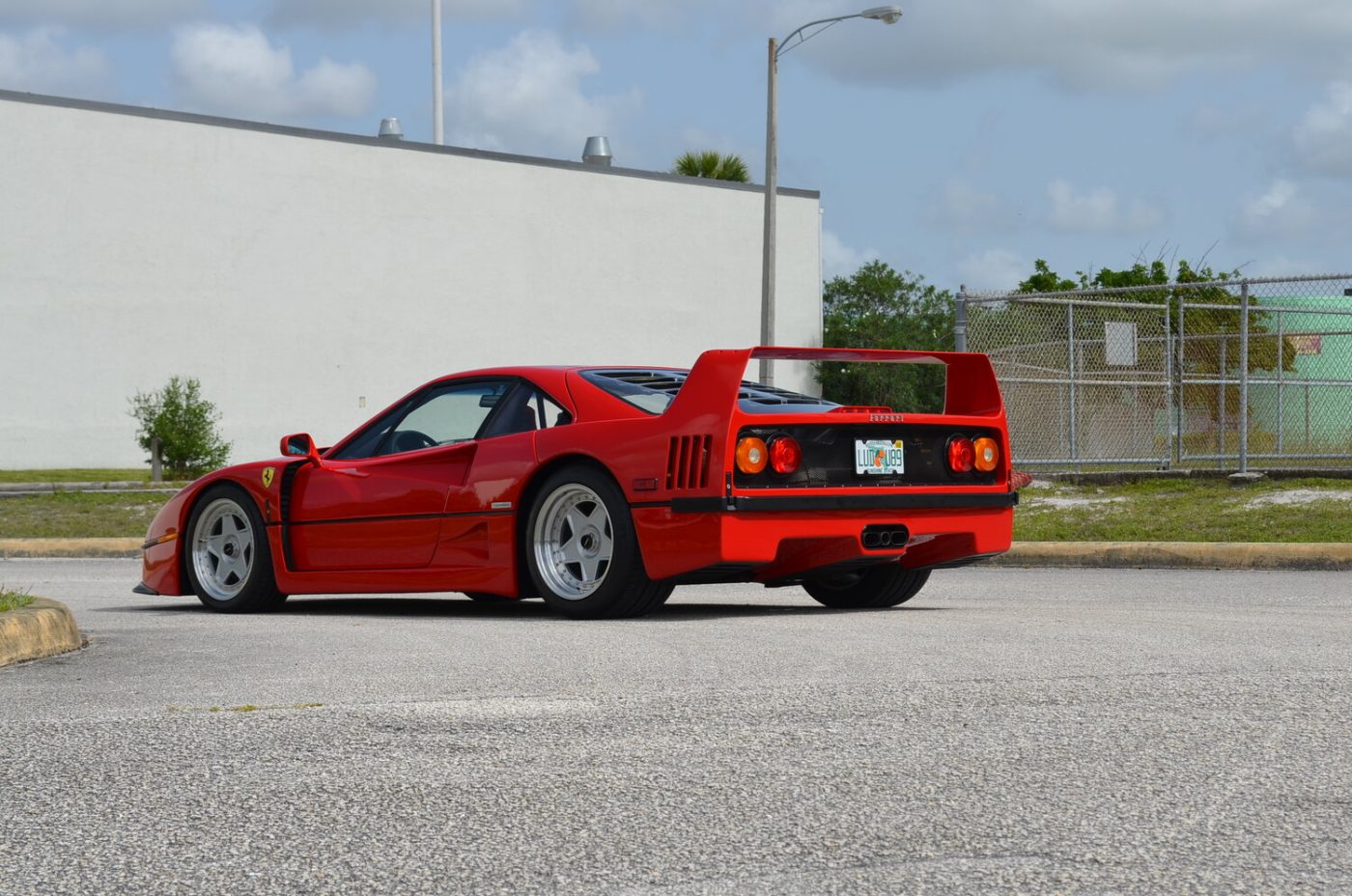 One Of The Finest Ferrari F40's In The USA Is For Sale | SuperCars.net