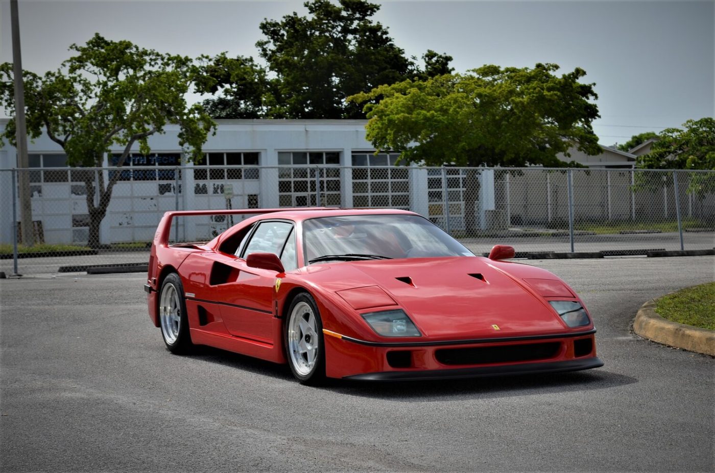 One Of The Finest Ferrari F40's In The USA Is For Sale | SuperCars.net