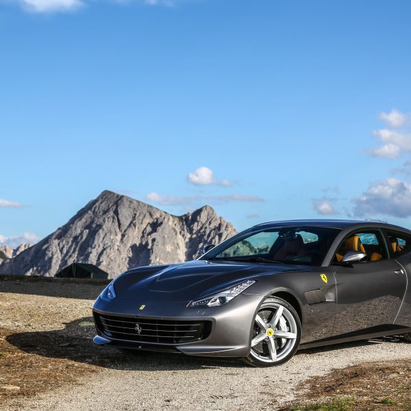 Ferrari FF & GTC4Lusso: The Ultimate Guide