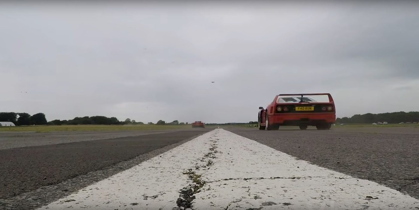 An Awesome Drag Race: Ferrari 488 Pista Spider VS F40 | SuperCars.net